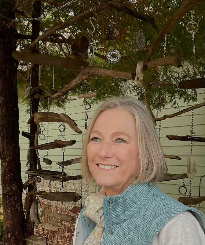 Artist: Debra Smale – Lucy Clark Gallery and Studio