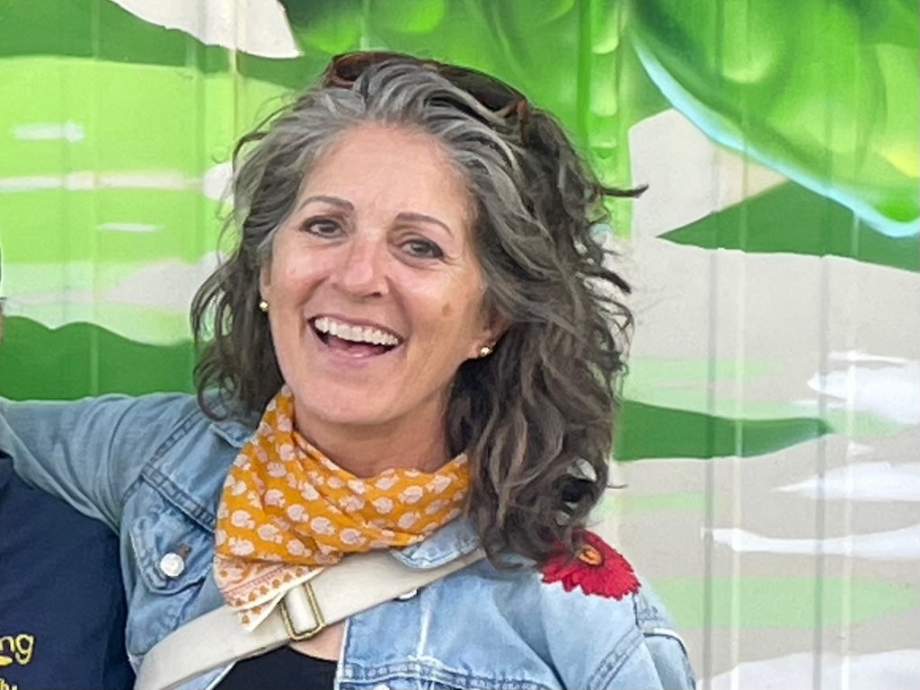 Artist: Julie Guy – Lucy Clark Gallery and Studio